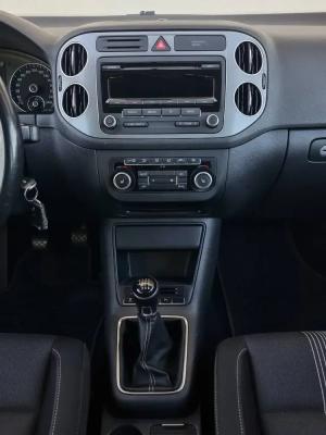 Brūns Volkswagen Golf Plus 2012 Ogre, ar dzinēja tilpumu 1.20 L un nobraukumu 193 tūkst. km par 4950 €, foto 17 vietnē AUTOMOTO.COM.LV