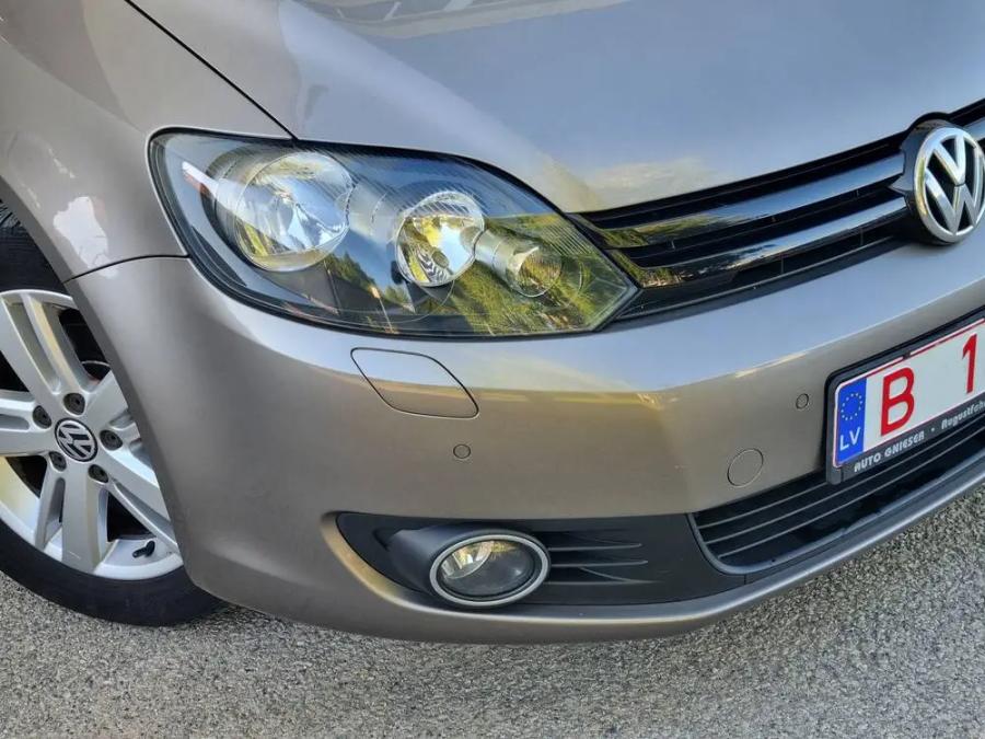 Brūns Volkswagen Golf Plus 2012 Ogre, ar dzinēja tilpumu 1.20 L un nobraukumu 193 tūkst. km par 4950 €, foto 26 vietnē AUTOMOTO.COM.LV