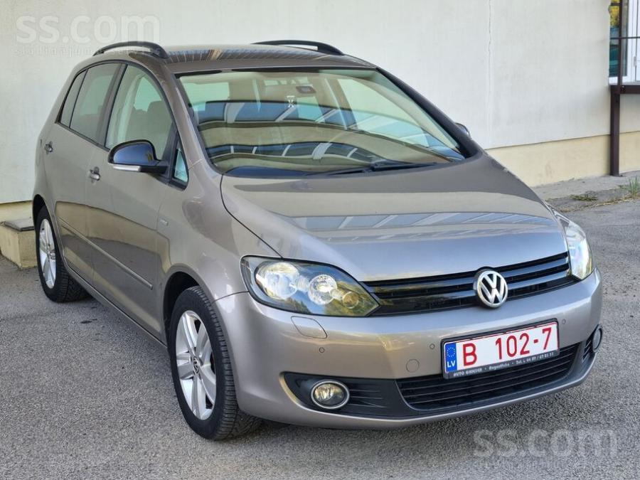 Brūns Volkswagen Golf Plus 2012 Ogre, ar dzinēja tilpumu 1.20 L un nobraukumu 193 tūkst. km par 5150 €, foto 4 vietnē AUTOMOTO.COM.LV
