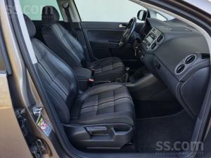Brūns Volkswagen Golf Plus 2012 Ogre, ar dzinēja tilpumu 1.20 L un nobraukumu 193 tūkst. km par 5150 €, foto 10 vietnē AUTOMOTO.COM.LV