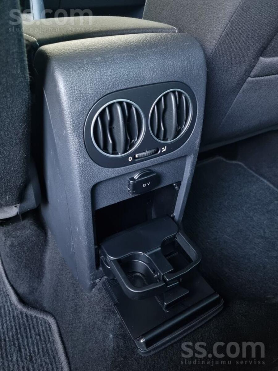Brūns Volkswagen Golf Plus 2012 Ogre, ar dzinēja tilpumu 1.20 L un nobraukumu 193 tūkst. km par 5150 €, foto 21 vietnē AUTOMOTO.COM.LV