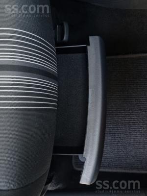 Brūns Volkswagen Golf Plus 2012 Ogre, ar dzinēja tilpumu 1.20 L un nobraukumu 193 tūkst. km par 5150 €, foto 22 vietnē AUTOMOTO.COM.LV