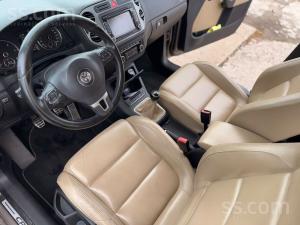Brūns Volkswagen Golf Plus 2012 Rīga, ar dzinēja tilpumu 2.00 L un nobraukumu 241 tūkst. km par 4700 €, foto 10 vietnē AUTOMOTO.COM.LV