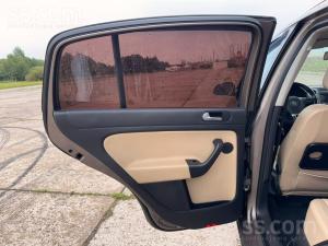 Brūns Volkswagen Golf Plus 2012 Rīga, ar dzinēja tilpumu 2.00 L un nobraukumu 241 tūkst. km par 4700 €, foto 13 vietnē AUTOMOTO.COM.LV