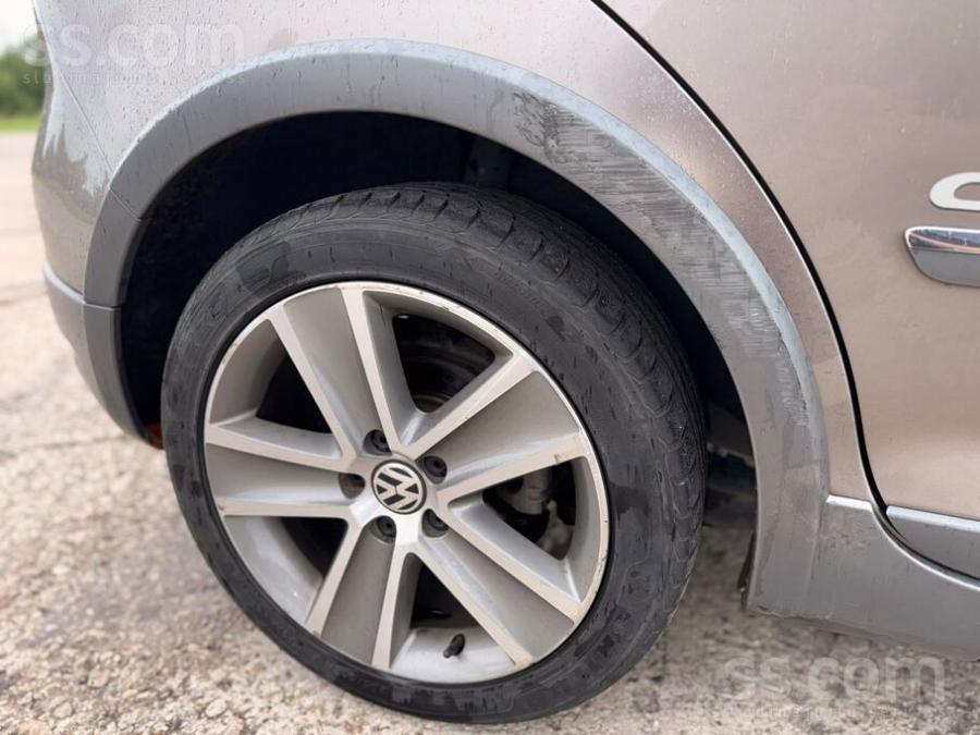 Brūns Volkswagen Golf Plus 2012 Rīga, ar dzinēja tilpumu 2.00 L un nobraukumu 241 tūkst. km par 4700 €, foto 14 vietnē AUTOMOTO.COM.LV