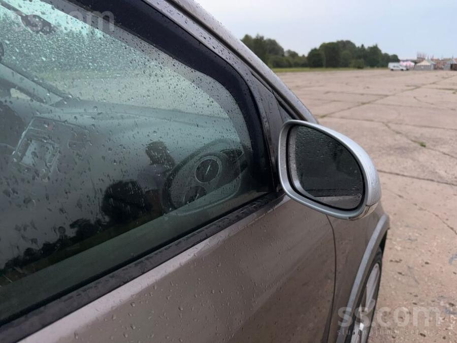 Brūns Volkswagen Golf Plus 2012 Rīga, ar dzinēja tilpumu 2.00 L un nobraukumu 241 tūkst. km par 3950 €, foto 10 vietnē AUTOMOTO.COM.LV
