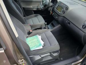 Brown Volkswagen Golf Plus 2012 in Utena, with an engine capacity of 1.60 L and mileage of 278 thousand km for 4600 €, photo 17 on AUTOMOTO.COM.LV
