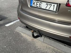 Brown Volkswagen Golf Plus 2012 in Klaipeda, with an engine capacity of 1.60 L and mileage of 348 thousand km for 4490 €, photo 5 on AUTOMOTO.COM.LV