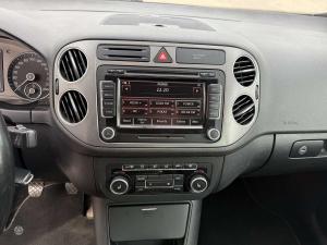 Brown Volkswagen Golf Plus 2012 in Klaipeda, with an engine capacity of 1.60 L and mileage of 348 thousand km for 4490 €, photo 9 on AUTOMOTO.COM.LV