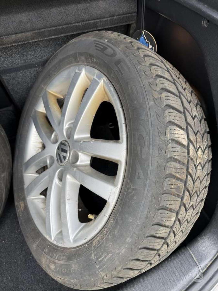 Brown Volkswagen Golf Plus 2012 in Klaipeda, with an engine capacity of 1.60 L and mileage of 348 thousand km for 4490 €, photo 16 on AUTOMOTO.COM.LV
