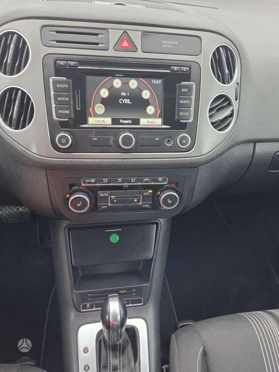 Brown Volkswagen Golf Plus 2013 in Kaisiadorys, with an engine capacity of 1.97 L and mileage of 221 thousand km for 6150 €, photo 16 on AUTOMOTO.COM.LV