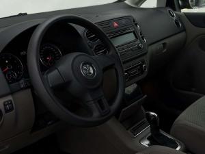 Brūns Volkswagen Golf Plus 2010 Viļņa, ar dzinēja tilpumu 1.40 L un nobraukumu 217 tūkst. km par 4650 €, foto 10 vietnē AUTOMOTO.COM.LV