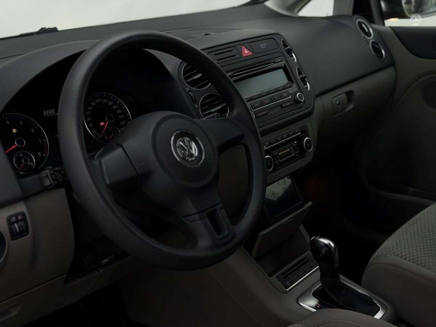 Brūns Volkswagen Golf Plus 2010 Viļņa, ar dzinēja tilpumu 1.40 L un nobraukumu 217 tūkst. km par 4650 €, foto 10 vietnē AUTOMOTO.COM.LV