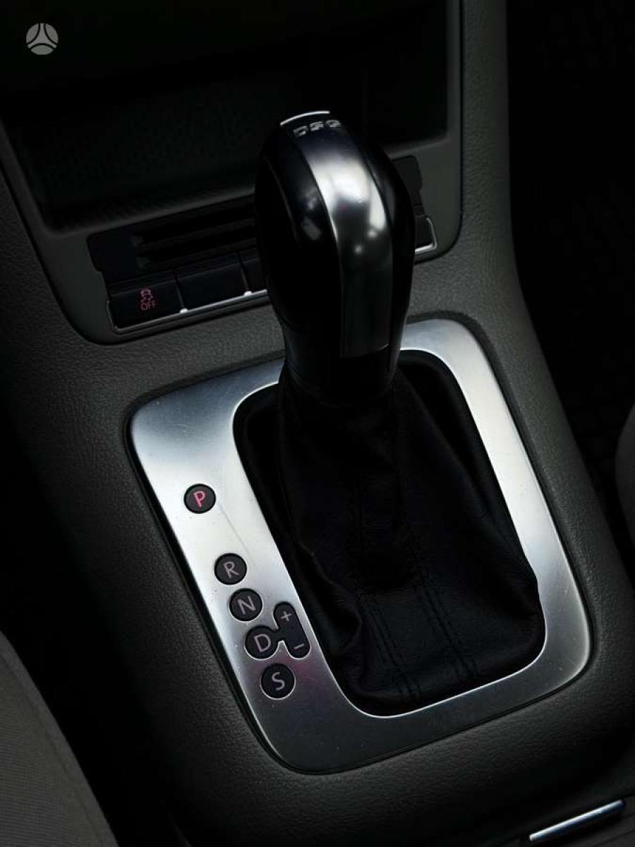Brūns Volkswagen Golf Plus 2010 Viļņa, ar dzinēja tilpumu 1.40 L un nobraukumu 217 tūkst. km par 4650 €, foto 21 vietnē AUTOMOTO.COM.LV