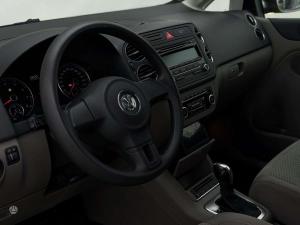 Brūns Volkswagen Golf Plus 2010 Viļņa, ar dzinēja tilpumu 1.40 L un nobraukumu 217 tūkst. km par 4600 €, foto 10 vietnē AUTOMOTO.COM.LV