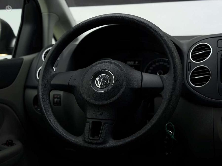 Brūns Volkswagen Golf Plus 2010 Viļņa, ar dzinēja tilpumu 1.40 L un nobraukumu 217 tūkst. km par 4600 €, foto 19 vietnē AUTOMOTO.COM.LV