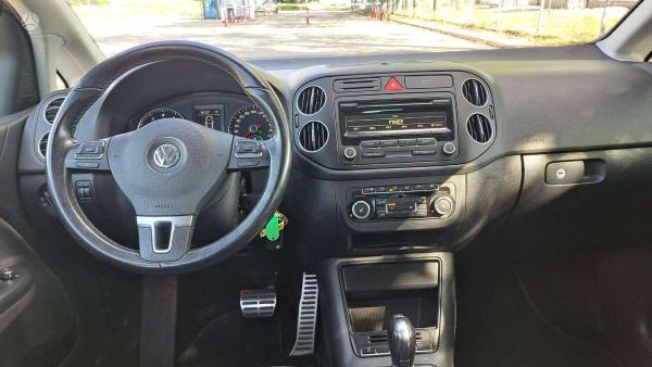 Brown Volkswagen Golf Plus 2011 in Marijampole, with an engine capacity of 1.20 L and mileage of 94 thousand km for 6499 €, photo 10 on AUTOMOTO.COM.LV
