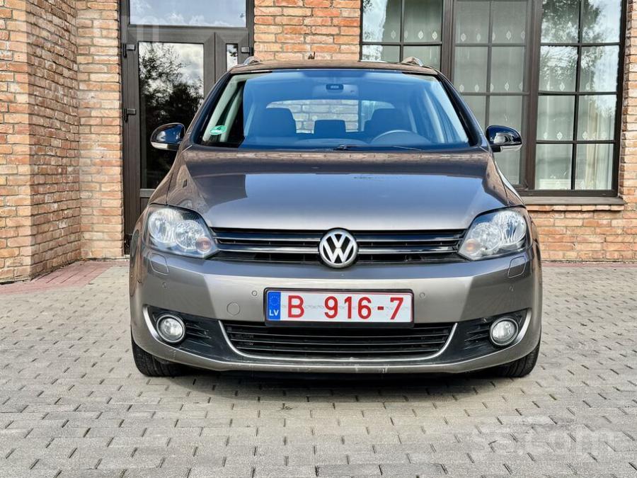 Brūns Volkswagen Golf Plus 2011 Jelgava, ar dzinēja tilpumu 1.20 L un nobraukumu 0 tūkst. km par 4950 €, foto 4 vietnē AUTOMOTO.COM.LV