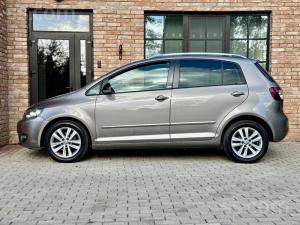 Brūns Volkswagen Golf Plus 2011 Jelgava, ar dzinēja tilpumu 1.20 L un nobraukumu 0 tūkst. km par 4950 €, foto 5 vietnē AUTOMOTO.COM.LV