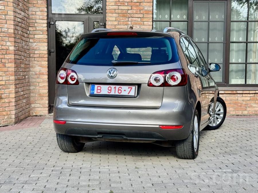 Brūns Volkswagen Golf Plus 2011 Jelgava, ar dzinēja tilpumu 1.20 L un nobraukumu 0 tūkst. km par 4950 €, foto 7 vietnē AUTOMOTO.COM.LV