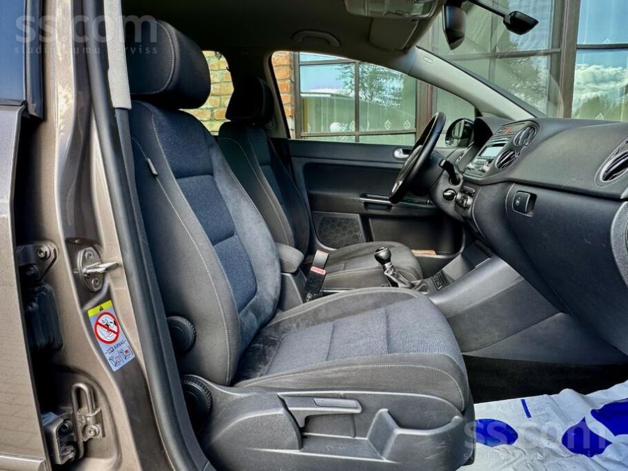 Brūns Volkswagen Golf Plus 2011 Jelgava, ar dzinēja tilpumu 1.20 L un nobraukumu 0 tūkst. km par 4950 €, foto 13 vietnē AUTOMOTO.COM.LV