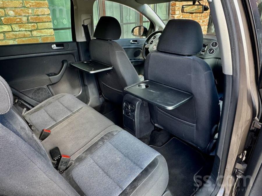 Brūns Volkswagen Golf Plus 2011 Jelgava, ar dzinēja tilpumu 1.20 L un nobraukumu 0 tūkst. km par 4950 €, foto 17 vietnē AUTOMOTO.COM.LV