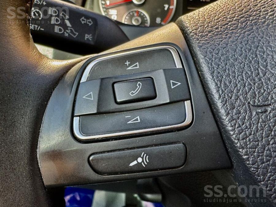 Brūns Volkswagen Golf Plus 2011 Jelgava, ar dzinēja tilpumu 1.20 L un nobraukumu 0 tūkst. km par 4950 €, foto 26 vietnē AUTOMOTO.COM.LV