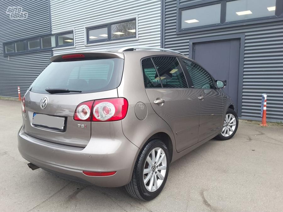 Brūns Volkswagen Golf Plus 2012 Kretinga, ar dzinēja tilpumu 1.40 L un nobraukumu 186 tūkst. km par 6300 €, foto 7 vietnē AUTOMOTO.COM.LV