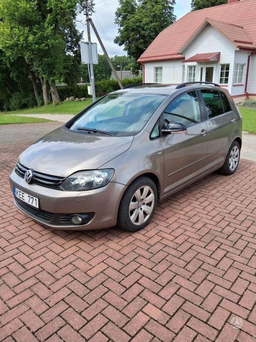 Brūns Volkswagen Golf Plus 2012 Ignalina, ar dzinēja tilpumu 1.60 L un nobraukumu 345 tūkst. km par 3000 €, foto 8 vietnē AUTOMOTO.COM.LV