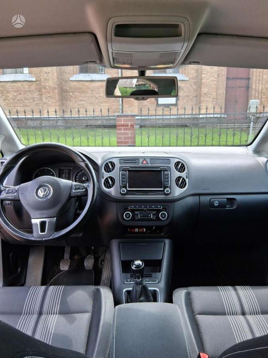 Brūns Volkswagen Golf Plus 2012 Ignalina, ar dzinēja tilpumu 1.60 L un nobraukumu 345 tūkst. km par 3000 €, foto 20 vietnē AUTOMOTO.COM.LV