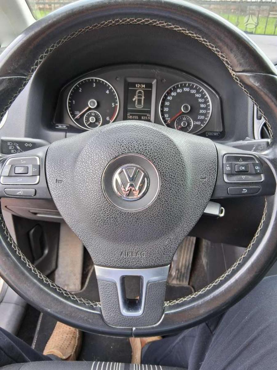 Brūns Volkswagen Golf Plus 2012 Ignalina, ar dzinēja tilpumu 1.60 L un nobraukumu 345 tūkst. km par 3000 €, foto 22 vietnē AUTOMOTO.COM.LV