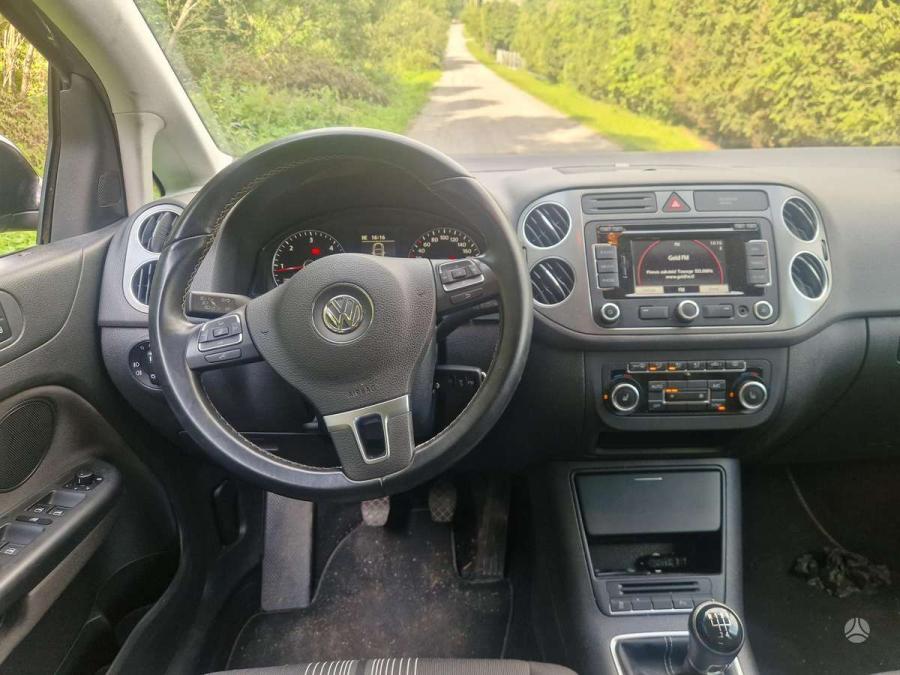 Brūns Volkswagen Golf Plus 2012 Raseiniai, ar dzinēja tilpumu 1.60 L un nobraukumu 245 tūkst. km par 4700 €, foto 14 vietnē AUTOMOTO.COM.LV