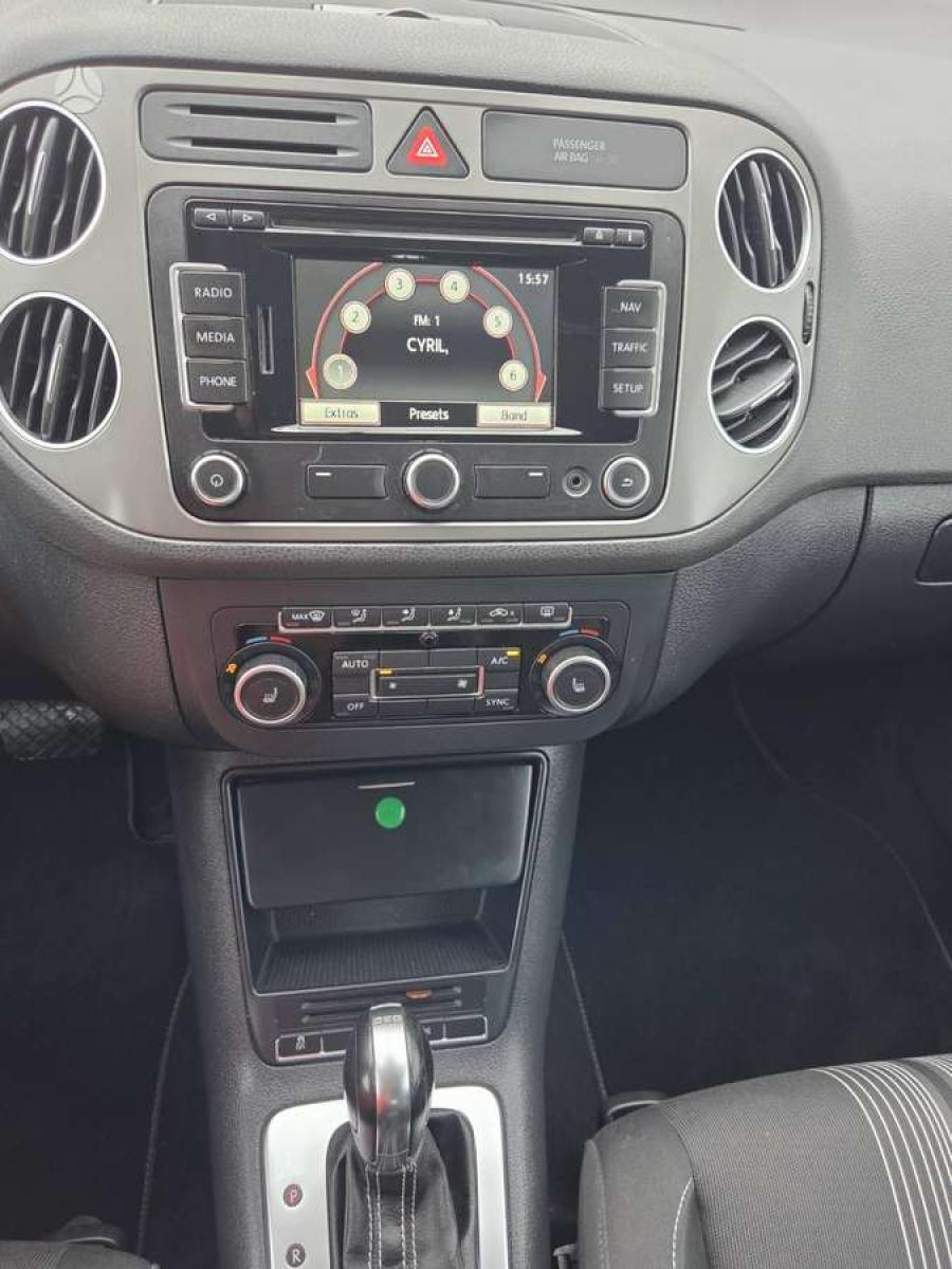 Brown Volkswagen Golf Plus 2013 in Kaisiadorys, with an engine capacity of 1.97 L and mileage of 221 thousand km for 5850 €, photo 13 on AUTOMOTO.COM.LV