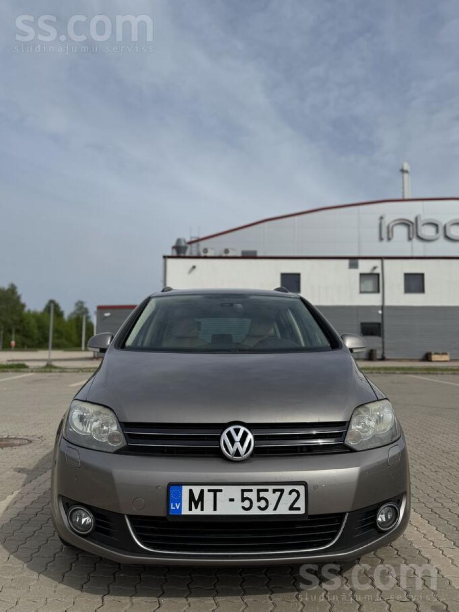 Brūns Volkswagen Golf Plus 2009 Rīga, ar dzinēja tilpumu 2.00 L un nobraukumu 243 tūkst. km par 5950 €, foto 3 vietnē AUTOMOTO.COM.LV
