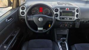 Black Volkswagen Golf Plus Cross 2007 in Marijampole, with an engine capacity of 1.97 L and mileage of 201 thousand km for 4990 €, photo 27 on AUTOMOTO.COM.LV