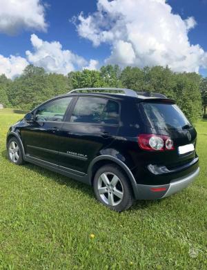Melns Volkswagen Golf Plus Cross 2007 Viļņa, ar dzinēja tilpumu 1.97 L un nobraukumu 242 tūkst. km par 3200 €, foto 6 vietnē AUTOMOTO.COM.LV