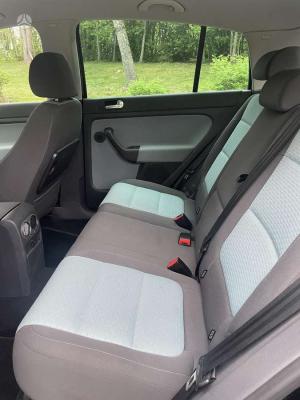 Melns Volkswagen Golf Plus Cross 2007 Viļņa, ar dzinēja tilpumu 1.97 L un nobraukumu 242 tūkst. km par 3200 €, foto 8 vietnē AUTOMOTO.COM.LV