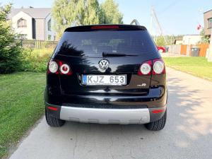 Black Volkswagen Golf Plus Cross 2007 in Vilnius, with an engine capacity of 1.39 L and mileage of 233 thousand km for 3650 €, photo 6 on AUTOMOTO.COM.LV