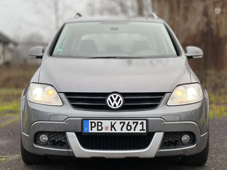 Pelēks Volkswagen Golf Plus Cross 2007 Utena, ar dzinēja tilpumu 1.90 L un nobraukumu 244 tūkst. km par 4999 €, foto 5 vietnē AUTOMOTO.COM.LV