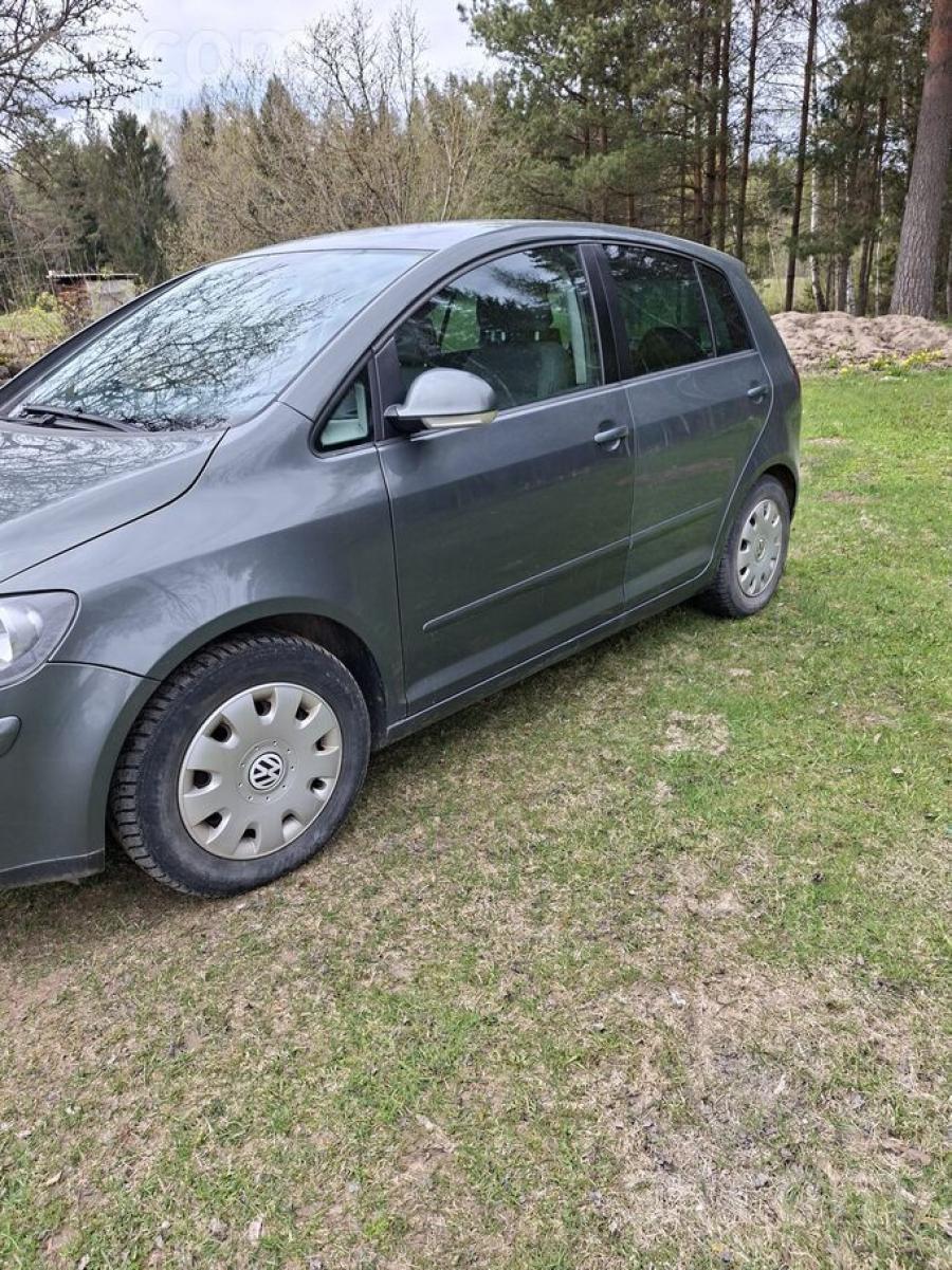 Zaļš Volkswagen Golf Plus 2005 Preiļi, ar dzinēja tilpumu 1.90 L un nobraukumu 0 tūkst. km par 1500 €, foto 3 vietnē AUTOMOTO.COM.LV