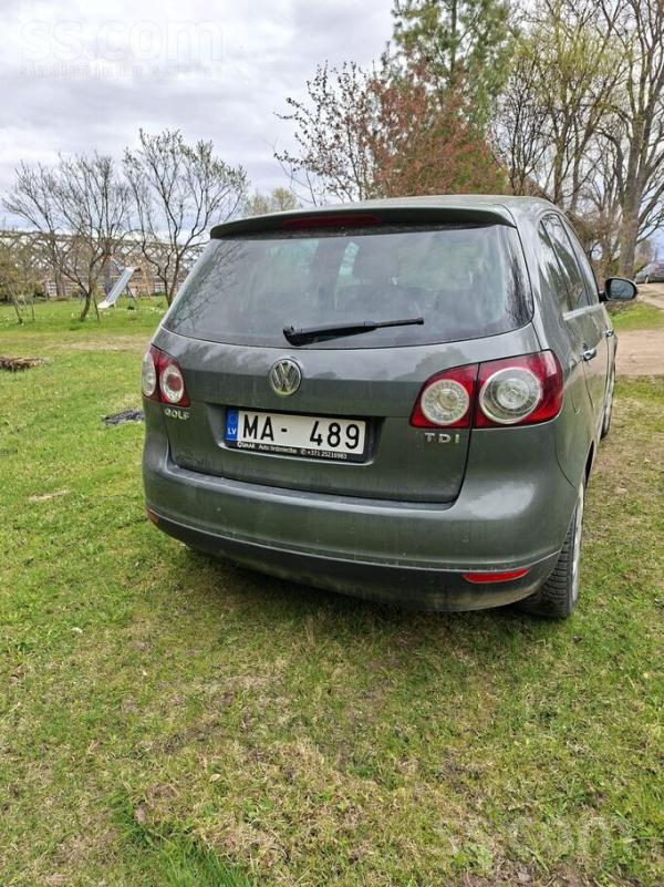Zaļš Volkswagen Golf Plus 2005 Preiļi, ar dzinēja tilpumu 1.90 L un nobraukumu 0 tūkst. km par 1500 €, foto 4 vietnē AUTOMOTO.COM.LV