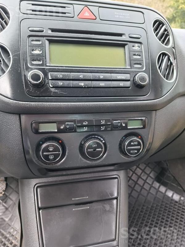 Zaļš Volkswagen Golf Plus 2005 Preiļi, ar dzinēja tilpumu 1.90 L un nobraukumu 0 tūkst. km par 1500 €, foto 5 vietnē AUTOMOTO.COM.LV