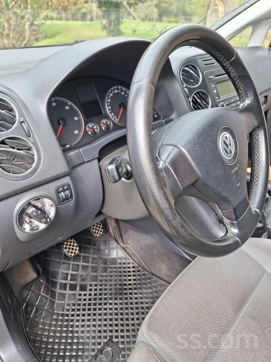 Zaļš Volkswagen Golf Plus 2005 Preiļi, ar dzinēja tilpumu 1.90 L un nobraukumu 0 tūkst. km par 1500 €, foto 10 vietnē AUTOMOTO.COM.LV