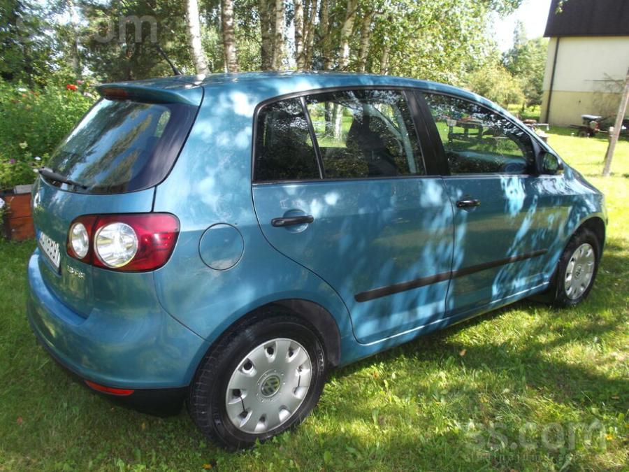 Zaļš Volkswagen Golf Plus 2006 Jelgava, ar dzinēja tilpumu 1.60 L un nobraukumu 250 tūkst. km par 1750 €, foto 5 vietnē AUTOMOTO.COM.LV