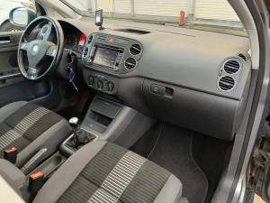 Zaļš Volkswagen Golf Plus 2008 Limbaži, ar dzinēja tilpumu 1.90 L un nobraukumu 317 tūkst. km par 3950 €, foto 9 vietnē AUTOMOTO.COM.LV