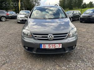 Zaļš Volkswagen Golf Plus 2008 Limbaži, ar dzinēja tilpumu 1.90 L un nobraukumu 317 tūkst. km par 3950 €, foto 3 vietnē AUTOMOTO.COM.LV
