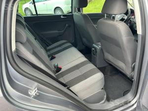 Zaļš Volkswagen Golf Plus 2008 Limbaži, ar dzinēja tilpumu 1.90 L un nobraukumu 317 tūkst. km par 3950 €, foto 10 vietnē AUTOMOTO.COM.LV