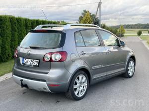 Pelēks Volkswagen Golf Plus 2007 Limbaži, ar dzinēja tilpumu 2.00 L un nobraukumu 203 tūkst. km par 4650 €, foto 4 vietnē AUTOMOTO.COM.LV
