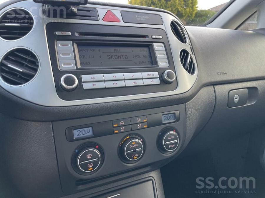 Pelēks Volkswagen Golf Plus 2007 Limbaži, ar dzinēja tilpumu 2.00 L un nobraukumu 203 tūkst. km par 4650 €, foto 12 vietnē AUTOMOTO.COM.LV
