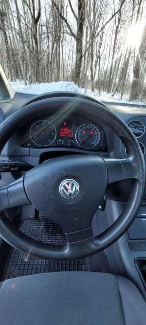 Grey Volkswagen Golf Plus 2005 in Klaipeda, with an engine capacity of 1.90 L and mileage of 182 thousand km for 2500 €, photo 7 on AUTOMOTO.COM.LV